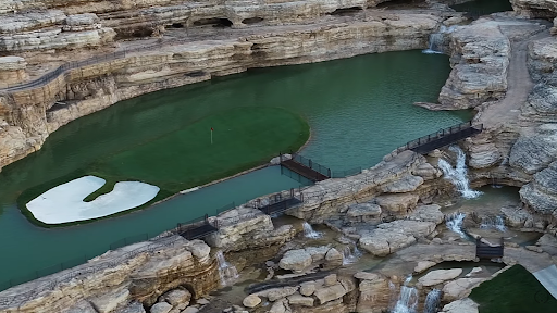 Tiger Woods and Johnny Morris designed golf course in Hollister wins ...