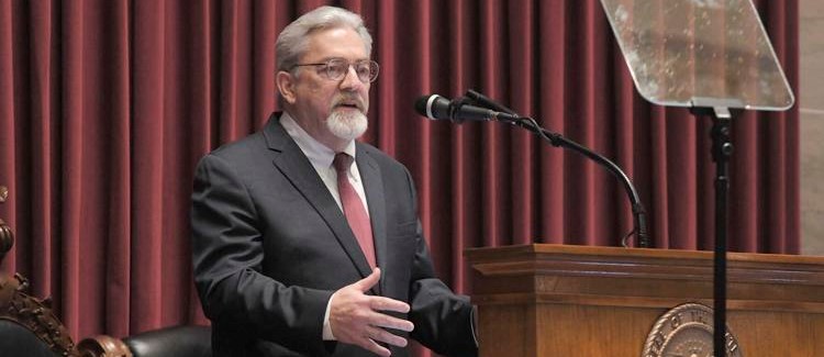 Missouri's chief justice urges passage of 8.7% increase for 3,000 court ...