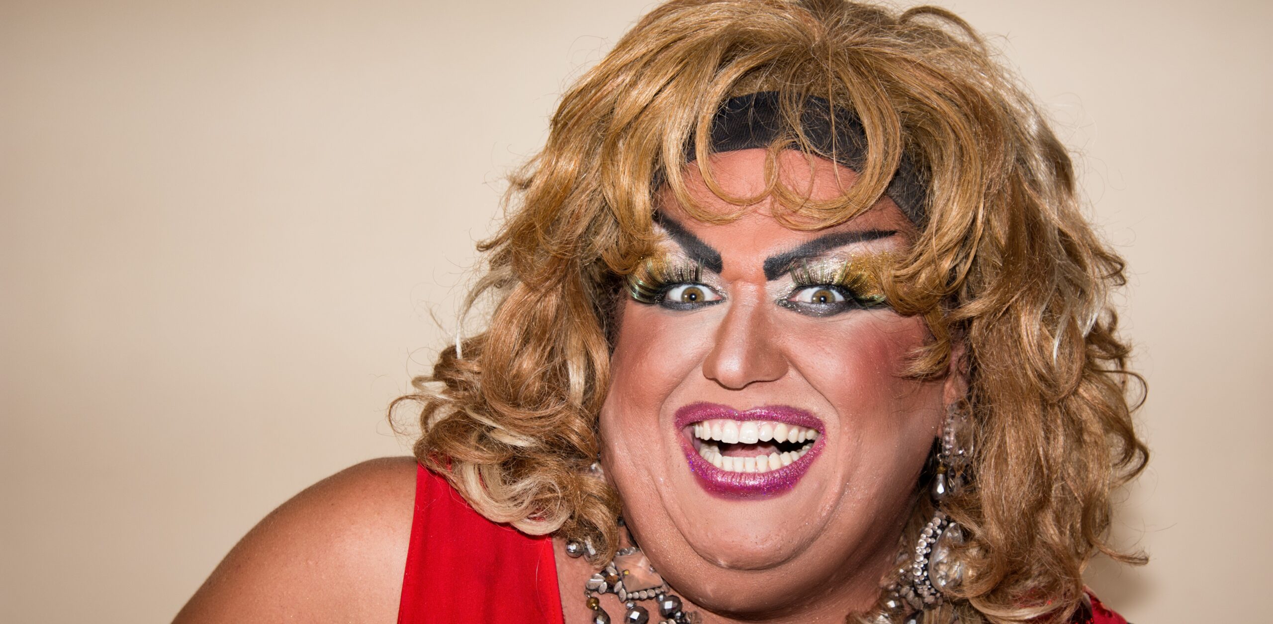 Drag queen story hour for children at Kansas City church; kids said to ...