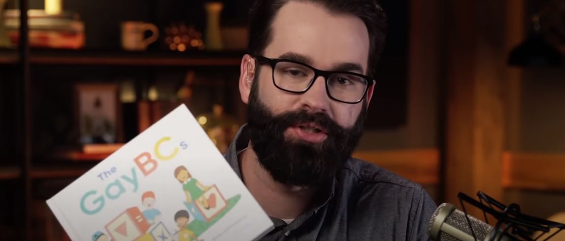 Children’s talking picture book at suburban Kansas City public library ...