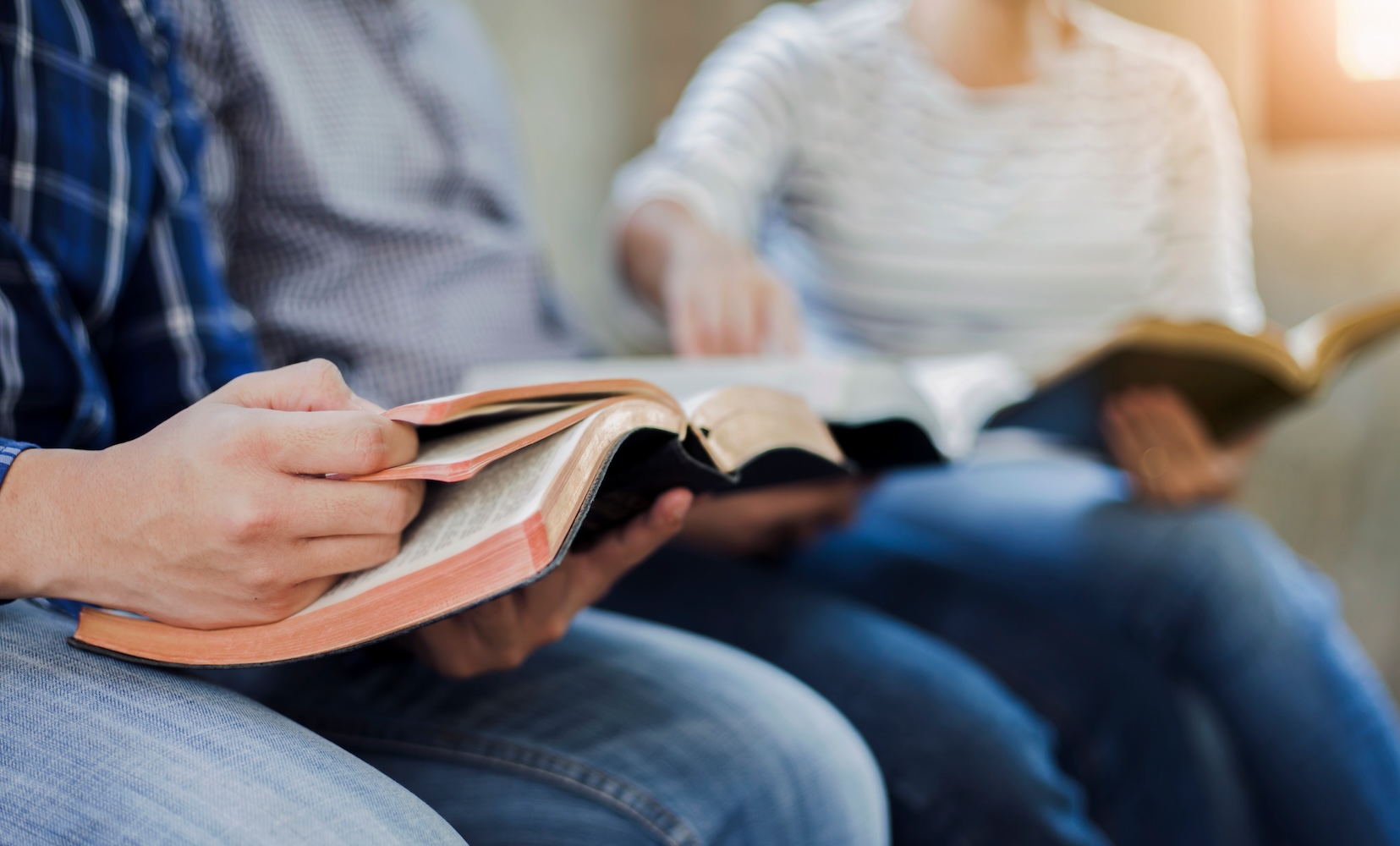 Bible engagement spurs ‘massive engine’ of generosity among Christians ...