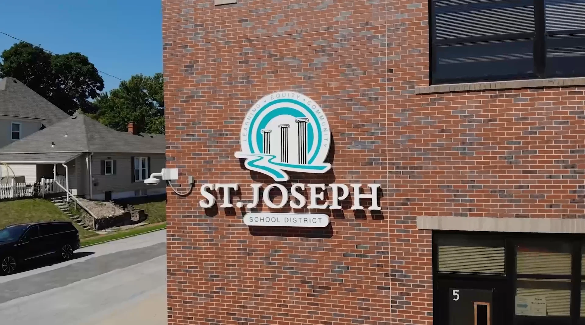 St. Joseph elementary teacher’s vulgar anti-ICE posts, apparent chant ...