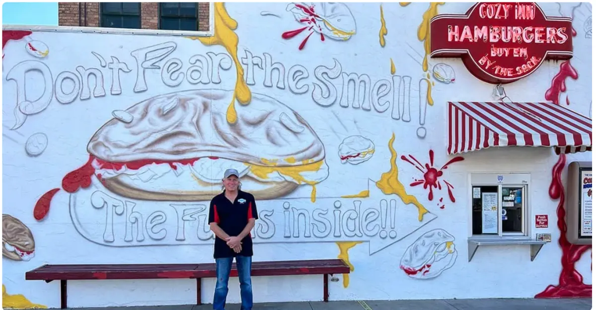 Judge rules Kansas city violated famous burger joint's rights in UFO ...