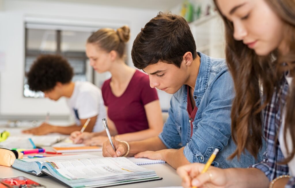Kansans’ access to U.S. school choice tax credits hinges on Democrat ...